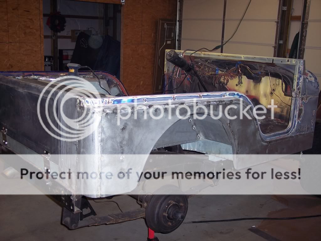 Anyone ever attempt a cj7 tailgate on a cj5? | Jeep Enthusiast Forums